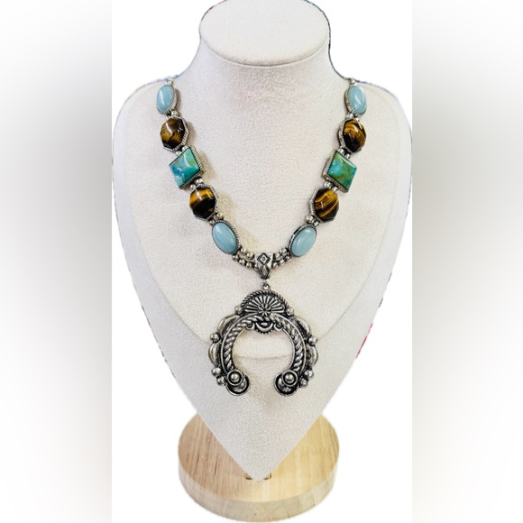 Shyanne | Jewelry | 15 Shyanne Silver Necklace With Blue And Brown ...